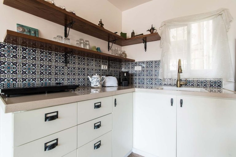 Yellow Apt. - Golda Vacation Rentals